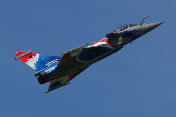 Meeting de Cerny - La Ferté-Alais 2026 : Le Rafale Solo Display fait le ...